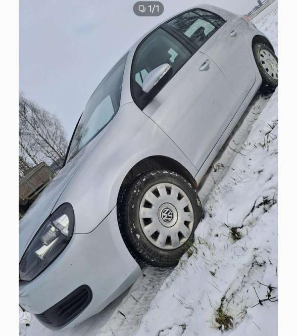 Pelēks Volkswagen Golf 2009 Panevēža, ar dzinēja tilpumu 1.39 L un nobraukumu 128 tūkst. km par 3000 €, foto 6 vietnē AUTOMOTO.COM.LV