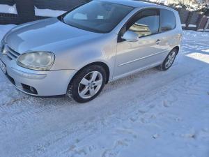 Grey Volkswagen Golf 2009 in Kaunas, with an engine capacity of 1.97 L and mileage of 285 thousand km for 1850 €, photo 4 on AUTOMOTO.COM.LV