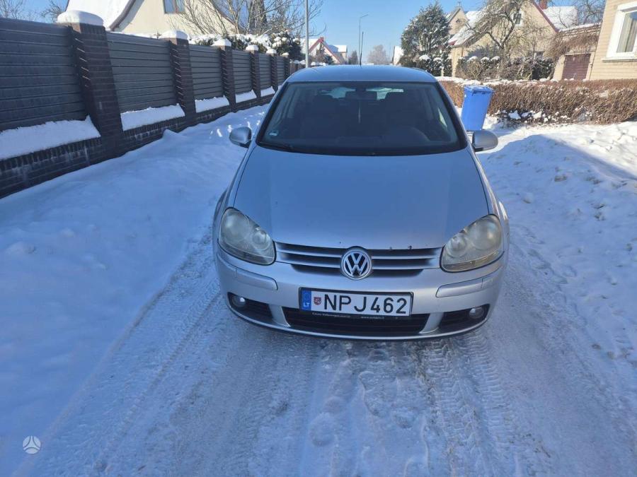 Grey Volkswagen Golf 2009 in Kaunas, with an engine capacity of 1.97 L and mileage of 285 thousand km for 1850 €, photo 5 on AUTOMOTO.COM.LV