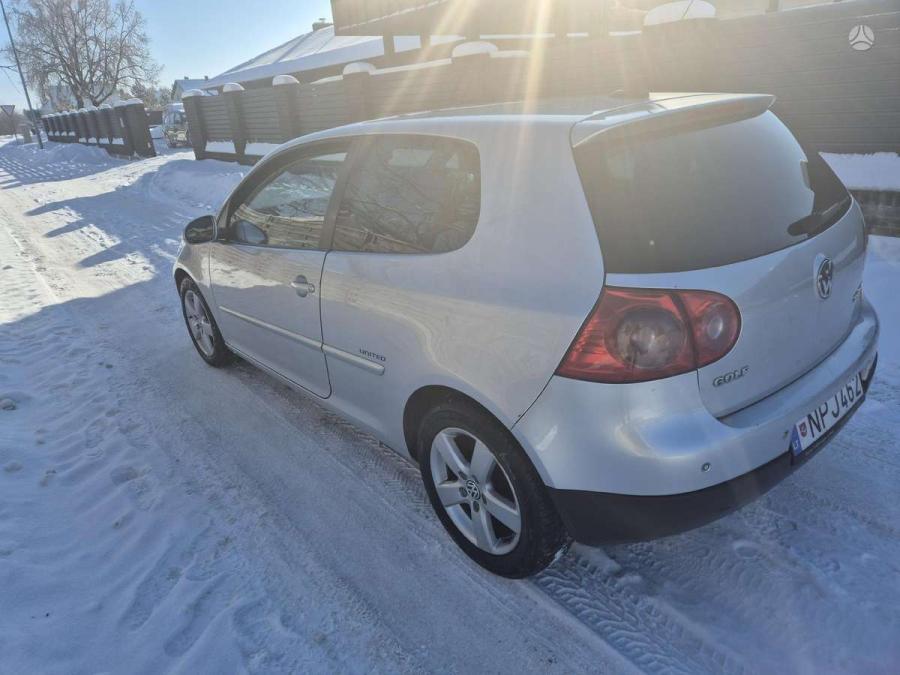 Grey Volkswagen Golf 2009 in Kaunas, with an engine capacity of 1.97 L and mileage of 285 thousand km for 1850 €, photo 11 on AUTOMOTO.COM.LV