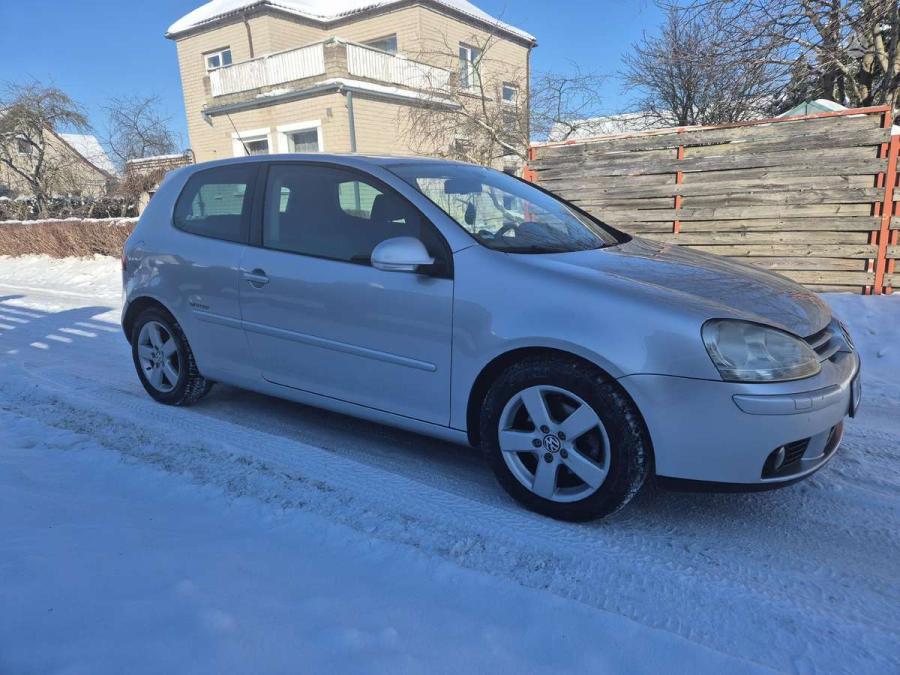 Grey Volkswagen Golf 2009 in Kaunas, with an engine capacity of 1.97 L and mileage of 285 thousand km for 1850 €, photo 16 on AUTOMOTO.COM.LV