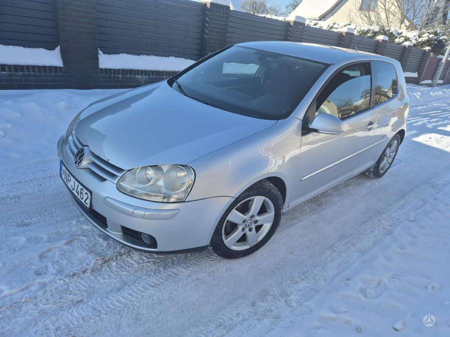 Grey Volkswagen Golf 2009 in Kaunas, with an engine capacity of 1.97 L and mileage of 285 thousand km for 1850 €, photo 17 on AUTOMOTO.COM.LV