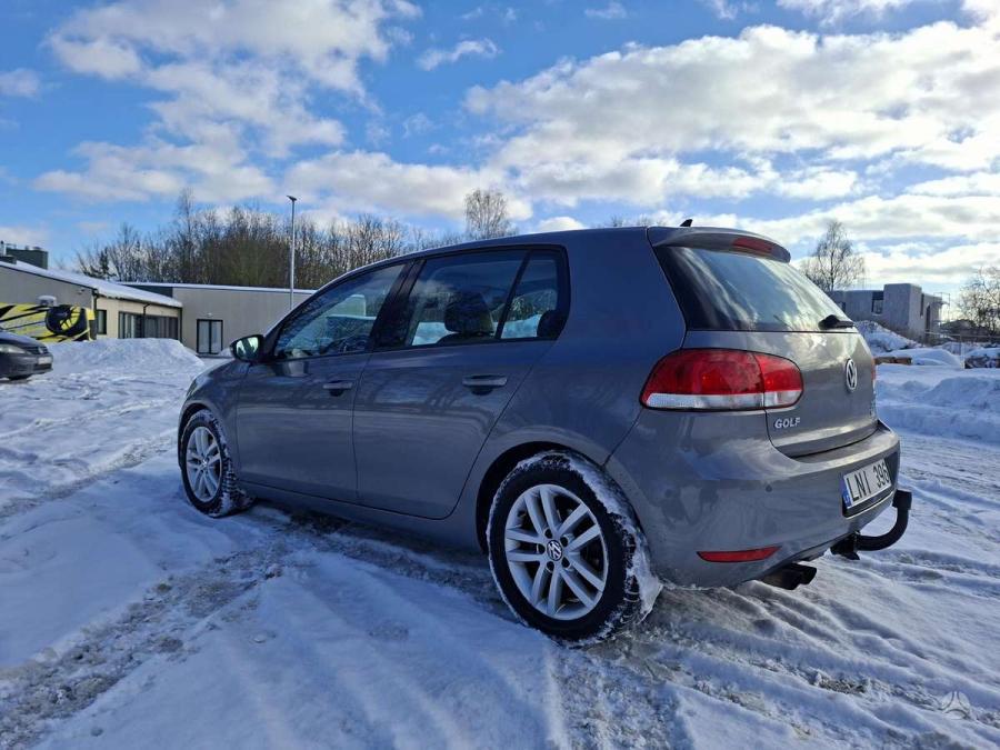 Grey Volkswagen Golf 2009 in Kaunas, with an engine capacity of 1.97 L and mileage of 243 thousand km for 3450 €, photo 4 on AUTOMOTO.COM.LV
