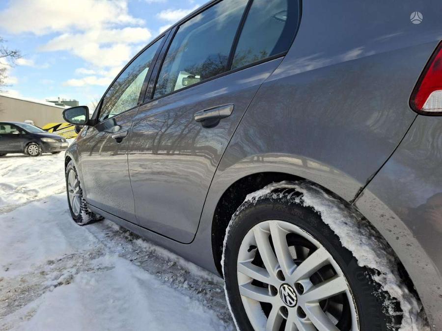 Grey Volkswagen Golf 2009 in Kaunas, with an engine capacity of 1.97 L and mileage of 243 thousand km for 3450 €, photo 11 on AUTOMOTO.COM.LV