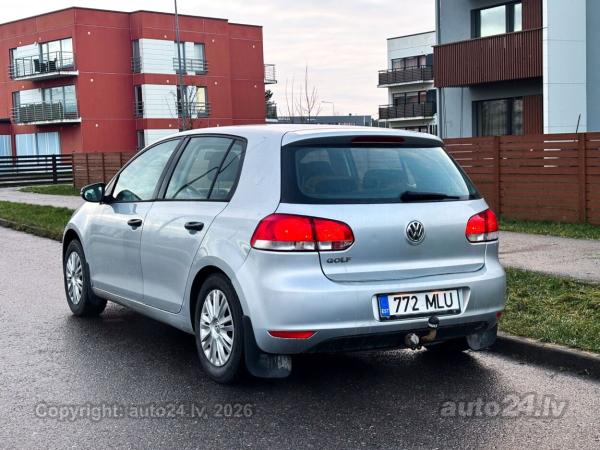 Pelēks Volkswagen Golf 2009 Tallina, ar dzinēja tilpumu 1.40 L un nobraukumu 167 tūkst. km par 2550 €, foto 4 vietnē AUTOMOTO.COM.LV