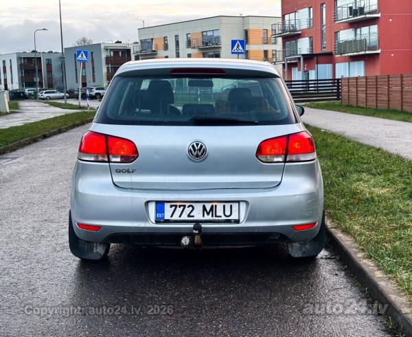 Pelēks Volkswagen Golf 2009 Tallina, ar dzinēja tilpumu 1.40 L un nobraukumu 167 tūkst. km par 2550 €, foto 6 vietnē AUTOMOTO.COM.LV