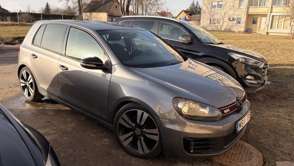 Pelēks Volkswagen Golf 2009 Marijampole, ar dzinēja tilpumu 2.00 L un nobraukumu 311 tūkst. km par 5000 €, foto 4 vietnē AUTOMOTO.COM.LV