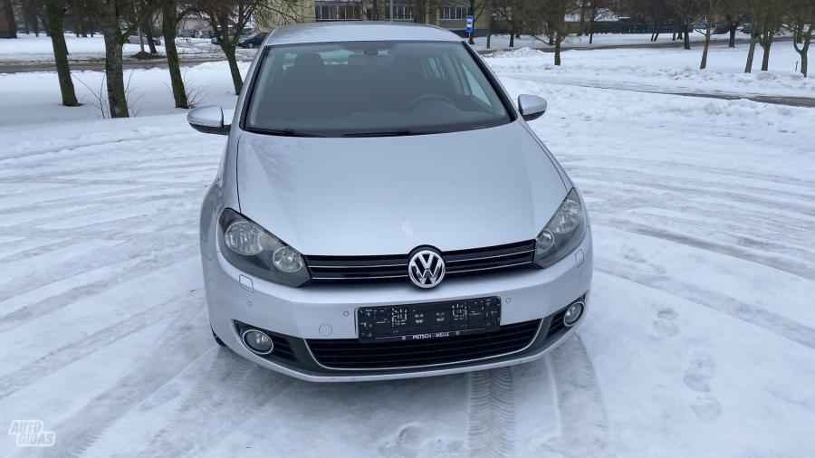 Pelēks Volkswagen Golf 2009 Vilkaviškis, ar dzinēja tilpumu 1.40 L un nobraukumu 142 tūkst. km par 4750 €, foto 3 vietnē AUTOMOTO.COM.LV