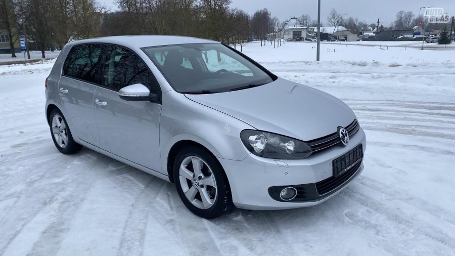 Pelēks Volkswagen Golf 2009 Vilkaviškis, ar dzinēja tilpumu 1.40 L un nobraukumu 142 tūkst. km par 4750 €, foto 4 vietnē AUTOMOTO.COM.LV