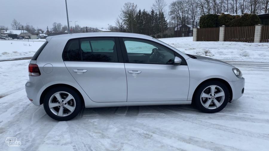 Pelēks Volkswagen Golf 2009 Vilkaviškis, ar dzinēja tilpumu 1.40 L un nobraukumu 142 tūkst. km par 4750 €, foto 5 vietnē AUTOMOTO.COM.LV