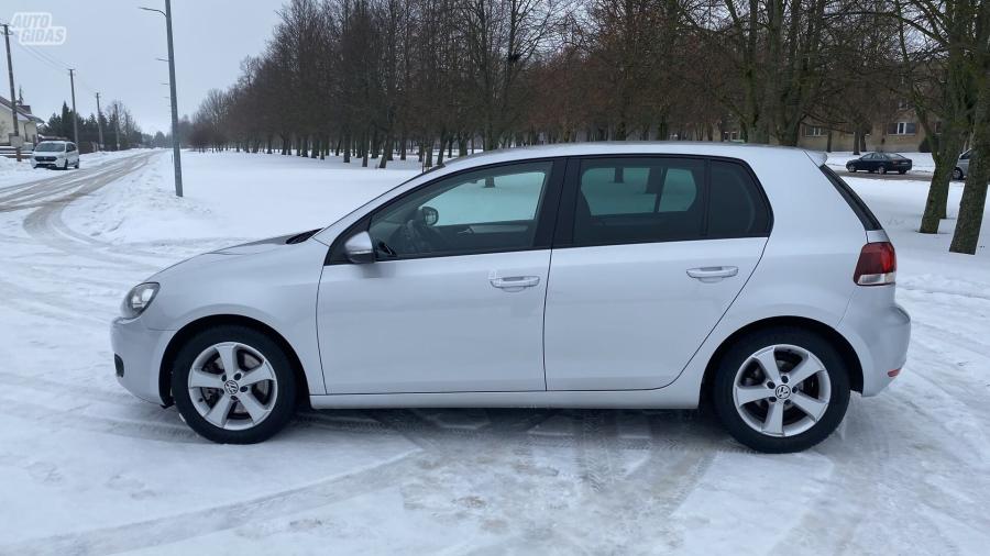 Pelēks Volkswagen Golf 2009 Vilkaviškis, ar dzinēja tilpumu 1.40 L un nobraukumu 142 tūkst. km par 4750 €, foto 9 vietnē AUTOMOTO.COM.LV