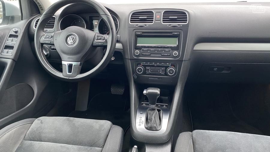 Pelēks Volkswagen Golf 2009 Vilkaviškis, ar dzinēja tilpumu 1.40 L un nobraukumu 142 tūkst. km par 4750 €, foto 14 vietnē AUTOMOTO.COM.LV