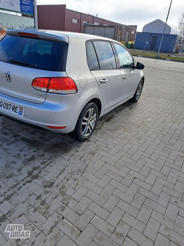 Pelēks Volkswagen Golf 2009 Telšiai, ar dzinēja tilpumu 2.00 L un nobraukumu 313 tūkst. km par 4999 €, foto 7 vietnē AUTOMOTO.COM.LV