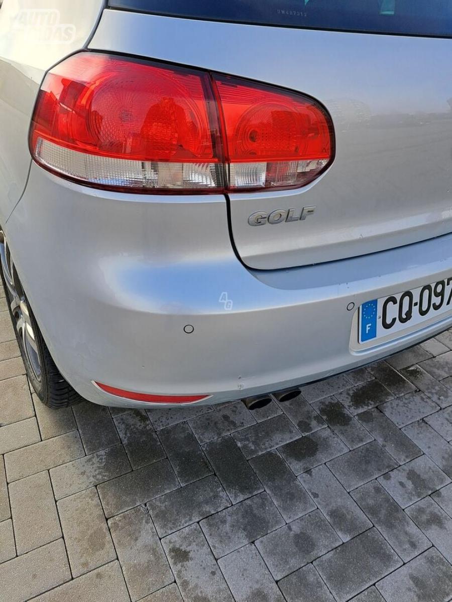 Pelēks Volkswagen Golf 2009 Telšiai, ar dzinēja tilpumu 2.00 L un nobraukumu 313 tūkst. km par 4999 €, foto 10 vietnē AUTOMOTO.COM.LV