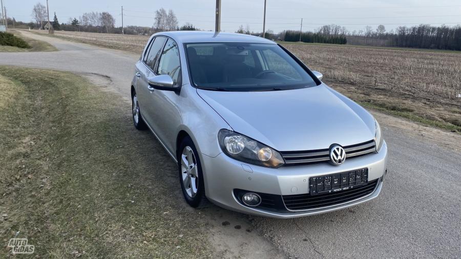 Grey Volkswagen Golf 2009 in Vilkaviskis, with an engine capacity of 1.40 L and mileage of 142 thousand km for 4750 €, photo 6 on AUTOMOTO.COM.LV