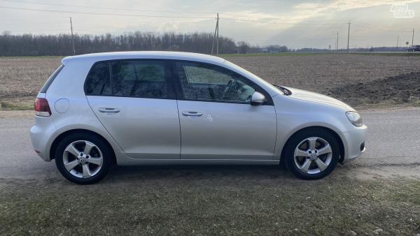 Grey Volkswagen Golf 2009 in Vilkaviskis, with an engine capacity of 1.40 L and mileage of 142 thousand km for 4750 €, photo 10 on AUTOMOTO.COM.LV