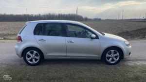 Grey Volkswagen Golf 2009 in Vilkaviskis, with an engine capacity of 1.40 L and mileage of 142 thousand km for 4750 €, photo 12 on AUTOMOTO.COM.LV