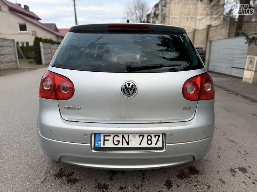 Pelēks Volkswagen Golf 2009 Kauņa, ar dzinēja tilpumu 1.90 L un nobraukumu 363 tūkst. km par 2350 €, foto 9 vietnē AUTOMOTO.COM.LV