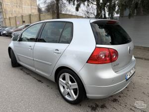 Pelēks Volkswagen Golf 2009 Kauņa, ar dzinēja tilpumu 1.90 L un nobraukumu 363 tūkst. km par 2350 €, foto 10 vietnē AUTOMOTO.COM.LV