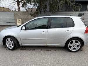 Pelēks Volkswagen Golf 2009 Kauņa, ar dzinēja tilpumu 1.90 L un nobraukumu 363 tūkst. km par 2350 €, foto 11 vietnē AUTOMOTO.COM.LV