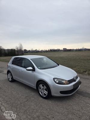 Grey Volkswagen Golf 2009 in Plunge, with an engine capacity of 2.00 L and mileage of 409 thousand km for 2499 €, photo 4 on AUTOMOTO.COM.LV
