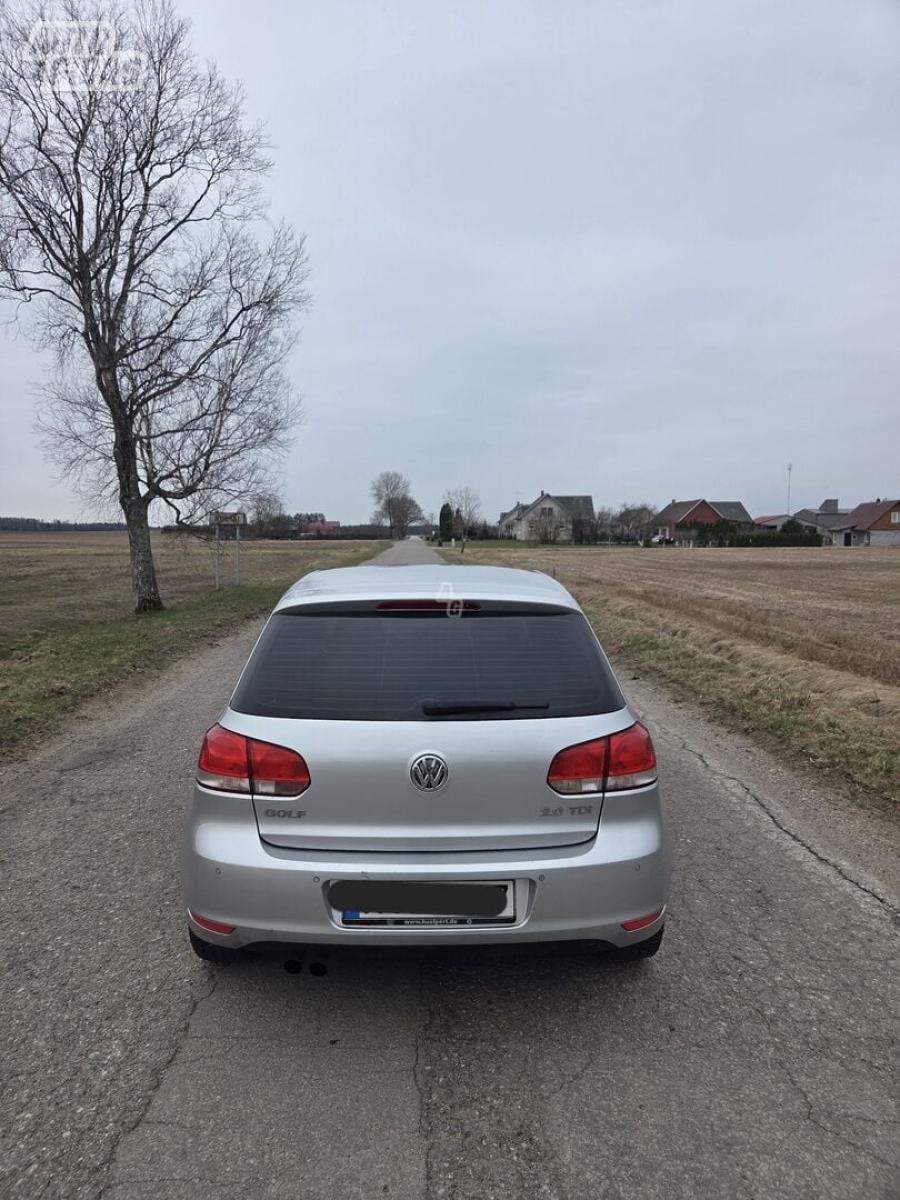 Grey Volkswagen Golf 2009 in Plunge, with an engine capacity of 2.00 L and mileage of 409 thousand km for 2499 €, photo 7 on AUTOMOTO.COM.LV