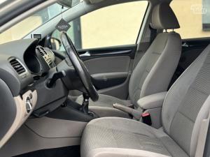 Grey Volkswagen Golf 2009 in Kaunas, with an engine capacity of 2.00 L and mileage of 260 thousand km for 3250 €, photo 13 on AUTOMOTO.COM.LV