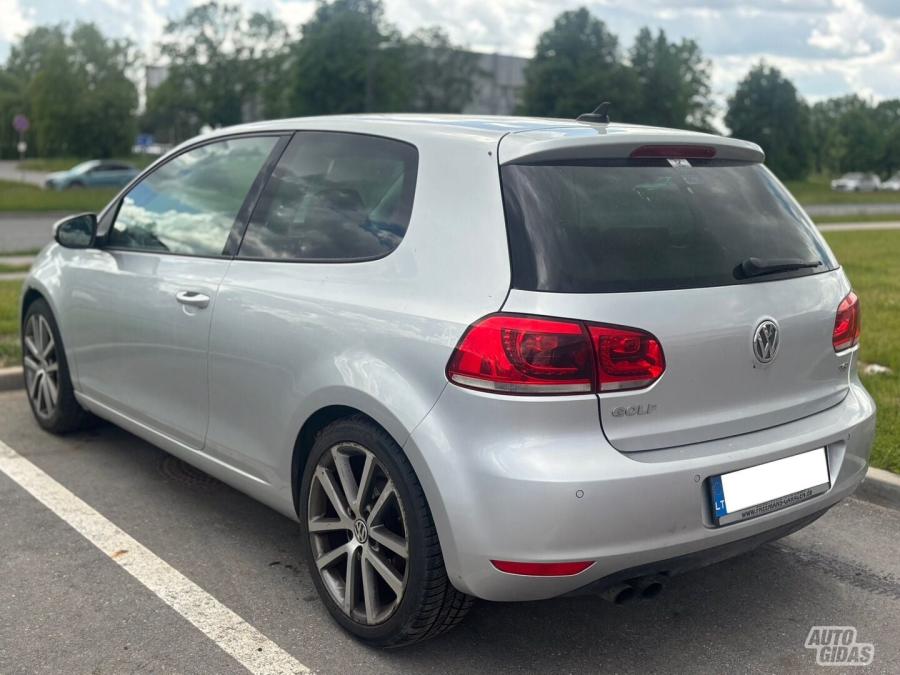 Grey Volkswagen Golf 2009 in Kaunas, with an engine capacity of 1.40 L and mileage of 180 thousand km for 1650 €, photo 4 on AUTOMOTO.COM.LV