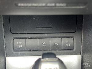 Grey Volkswagen Golf 2009 in Kaunas, with an engine capacity of 1.40 L and mileage of 180 thousand km for 1650 €, photo 10 on AUTOMOTO.COM.LV
