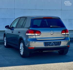 Grey Volkswagen Golf 2009 in Kretinga, with an engine capacity of 1.40 L and mileage of 234 thousand km for 5555 €, photo 7 on AUTOMOTO.COM.LV