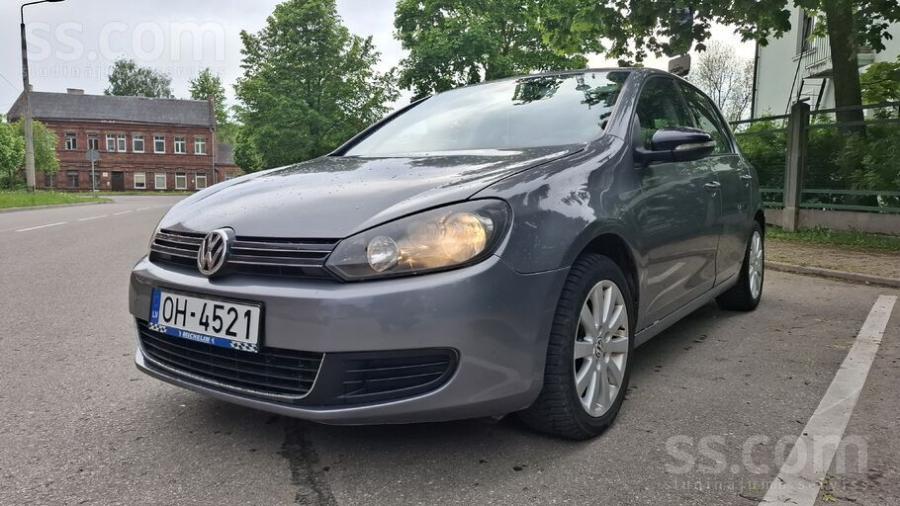 Pelēks Volkswagen Golf 2009 Daugavpils, ar dzinēja tilpumu 2.00 L un nobraukumu 370 tūkst. km par 3100 €, foto 4 vietnē AUTOMOTO.COM.LV
