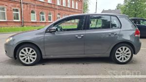 Pelēks Volkswagen Golf 2009 Daugavpils, ar dzinēja tilpumu 2.00 L un nobraukumu 370 tūkst. km par 3100 €, foto 10 vietnē AUTOMOTO.COM.LV