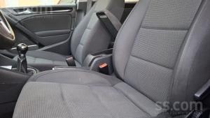 Pelēks Volkswagen Golf 2009 Daugavpils, ar dzinēja tilpumu 2.00 L un nobraukumu 370 tūkst. km par 3100 €, foto 14 vietnē AUTOMOTO.COM.LV