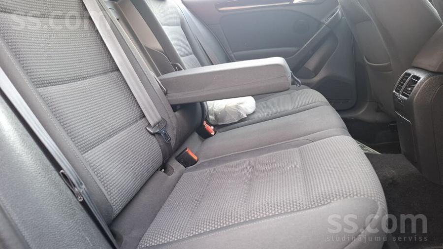 Pelēks Volkswagen Golf 2009 Daugavpils, ar dzinēja tilpumu 2.00 L un nobraukumu 370 tūkst. km par 3100 €, foto 17 vietnē AUTOMOTO.COM.LV