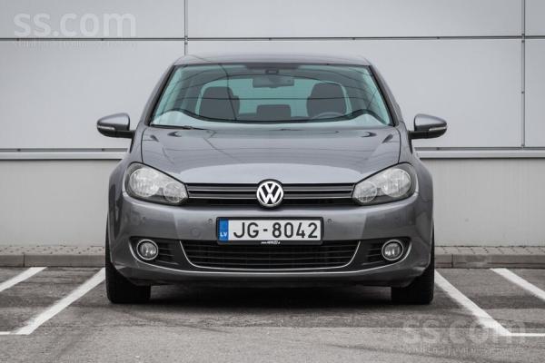 Pelēks Volkswagen Golf 2009 Rīga, ar dzinēja tilpumu 2.00 L un nobraukumu 258 tūkst. km par 5500 €, foto 2 vietnē AUTOMOTO.COM.LV