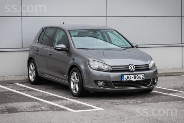 Pelēks Volkswagen Golf 2009 Rīga, ar dzinēja tilpumu 2.00 L un nobraukumu 258 tūkst. km par 5500 €, foto 3 vietnē AUTOMOTO.COM.LV