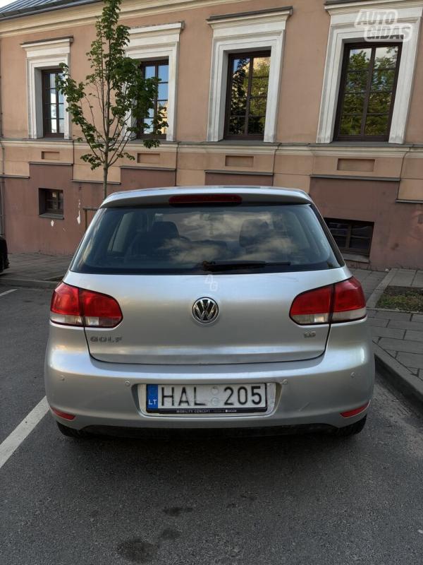 Grey Volkswagen Golf 2009 in Kaunas, with an engine capacity of 1.60 L and mileage of 200 thousand km for 2600 €, photo 4 on AUTOMOTO.COM.LV