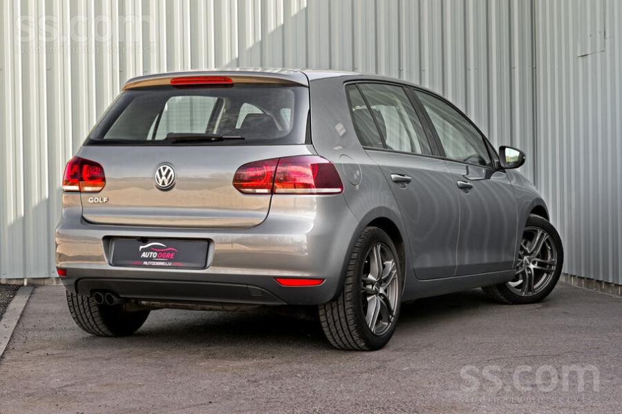 Pelēks Volkswagen Golf 2009 Ogre, ar dzinēja tilpumu 2.00 L un nobraukumu 239 tūkst. km par 5500 €, foto 4 vietnē AUTOMOTO.COM.LV