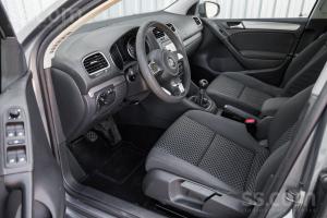 Pelēks Volkswagen Golf 2009 Ogre, ar dzinēja tilpumu 2.00 L un nobraukumu 239 tūkst. km par 5500 €, foto 8 vietnē AUTOMOTO.COM.LV
