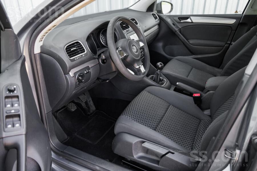 Pelēks Volkswagen Golf 2009 Ogre, ar dzinēja tilpumu 2.00 L un nobraukumu 239 tūkst. km par 5500 €, foto 8 vietnē AUTOMOTO.COM.LV