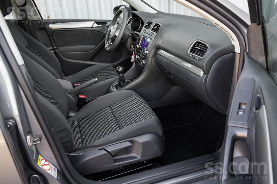 Pelēks Volkswagen Golf 2009 Ogre, ar dzinēja tilpumu 2.00 L un nobraukumu 239 tūkst. km par 5500 €, foto 9 vietnē AUTOMOTO.COM.LV