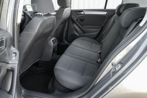 Pelēks Volkswagen Golf 2009 Ogre, ar dzinēja tilpumu 2.00 L un nobraukumu 239 tūkst. km par 5500 €, foto 20 vietnē AUTOMOTO.COM.LV