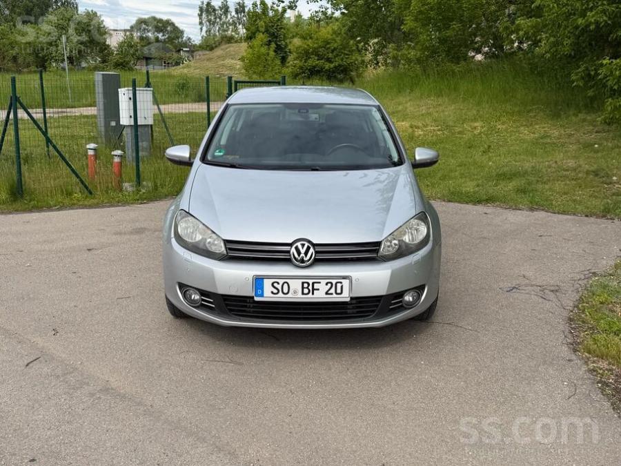 Grey Volkswagen Golf 2009 in Ludza, with an engine capacity of 2.00 L and mileage of 264 thousand km for 4950 €, photo 1 on AUTOMOTO.COM.LV