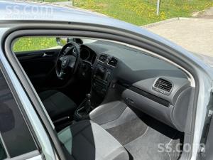 Grey Volkswagen Golf 2009 in Ludza, with an engine capacity of 2.00 L and mileage of 264 thousand km for 4950 €, photo 13 on AUTOMOTO.COM.LV