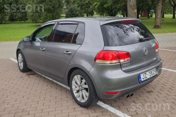 Grey Volkswagen Golf 2009 in Bauska, with an engine capacity of 2.00 L and mileage of 287 thousand km for 2900 €, photo 2 on AUTOMOTO.COM.LV