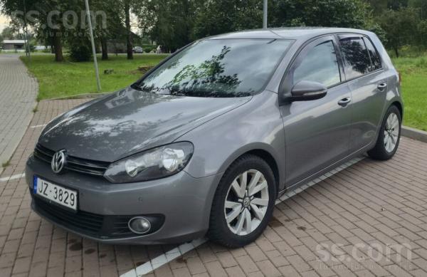 Grey Volkswagen Golf 2009 in Bauska, with an engine capacity of 2.00 L and mileage of 287 thousand km for 2900 €, photo 3 on AUTOMOTO.COM.LV