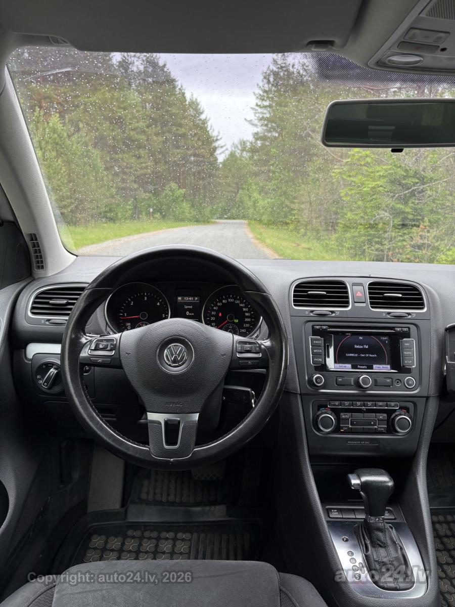 Grey Volkswagen Golf 2009 in Rapla, with an engine capacity of 2.00 L and mileage of 369 thousand km for 2490 €, photo 10 on AUTOMOTO.COM.LV