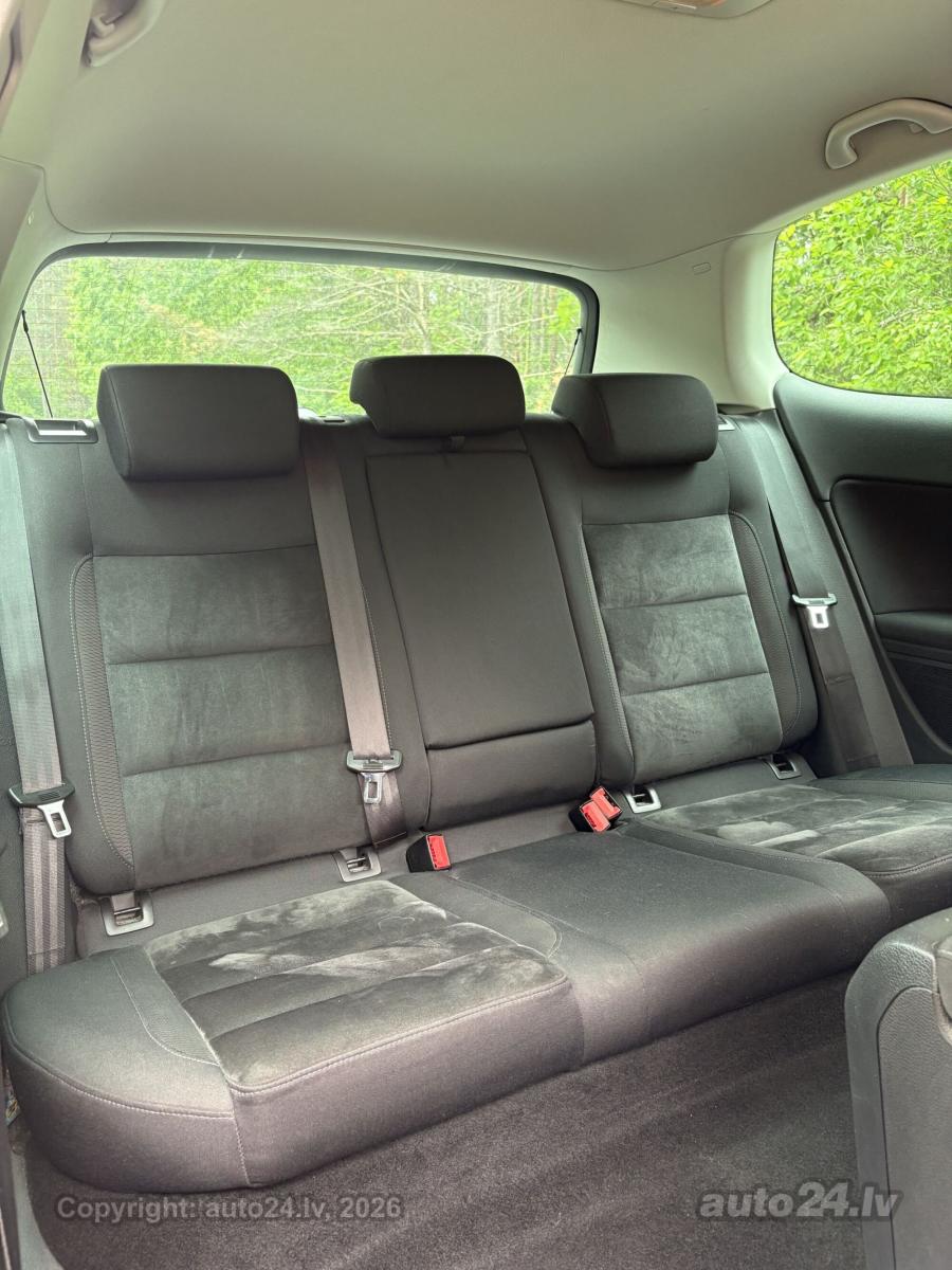Grey Volkswagen Golf 2009 in Rapla, with an engine capacity of 2.00 L and mileage of 369 thousand km for 2490 €, photo 16 on AUTOMOTO.COM.LV