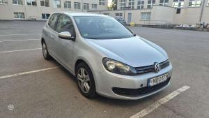Pelēks Volkswagen Golf 2009 Kauņa, ar dzinēja tilpumu 1.97 L un nobraukumu 325 tūkst. km par 2650 €, foto 3 vietnē AUTOMOTO.COM.LV