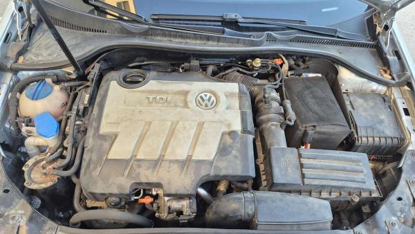 Pelēks Volkswagen Golf 2009 Kauņa, ar dzinēja tilpumu 1.97 L un nobraukumu 325 tūkst. km par 2650 €, foto 10 vietnē AUTOMOTO.COM.LV